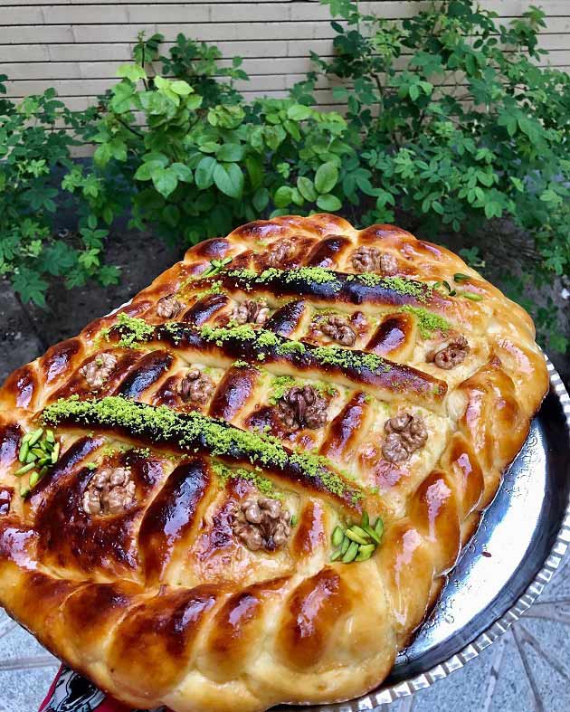 طرز تهیه نان رمضان تبریز با طعم عالی به روش قنادی